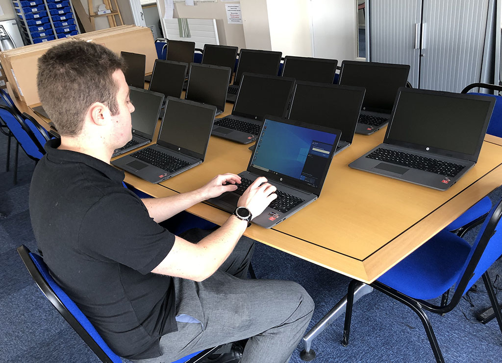 Windows 10 laptop deployment | Moore IT